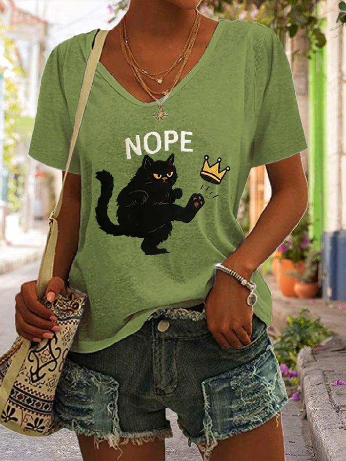 V-Neck Retro No Kings In America Cat Crown Nope Print T-Shirt